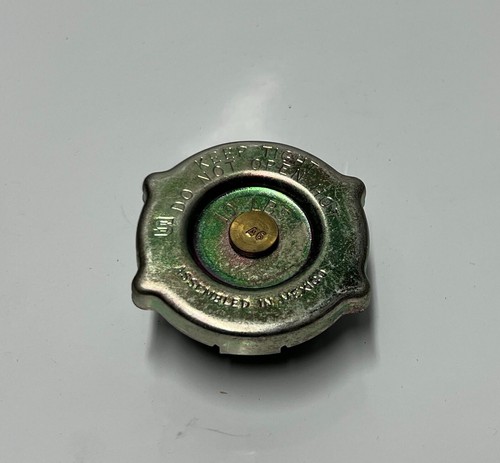 130704C1 Genuine International Radiator Cap OEM - New | eBay