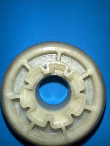 NEW OEM HUSQVARNA OIL PUMP WORM GEAR WHEEL 577601101 562 XP 562XP B75 ...