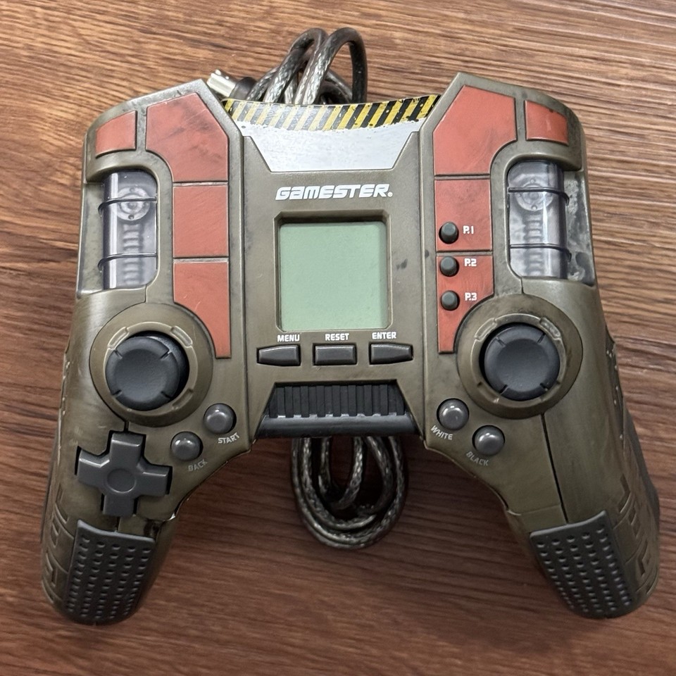 Radica Gamester FPS Master Pistol Grip Wired Controller for Original ...