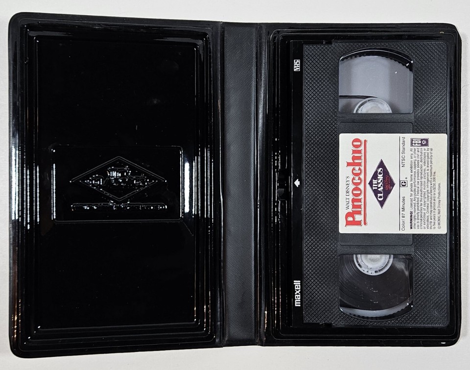 Walt Disneys Pinocchio 1940 VHS The Classics Clamshell | eBay