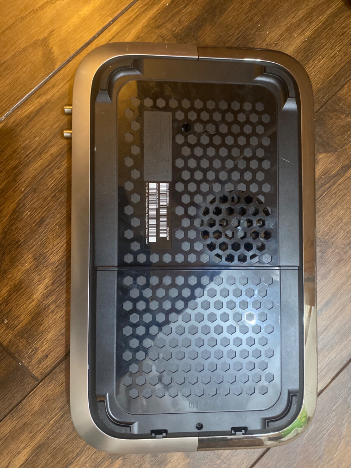 Sky Q UHD Box 2TB ES240 Only | eBay