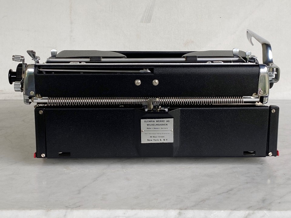 Special Restored OLYMPIA SM4 Typewriter. Black & Red, Senatorial Font ...