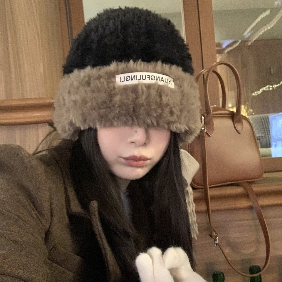 Daily Winter Wear Knit Winter Hat Color Block Beanie Face-slimming ...