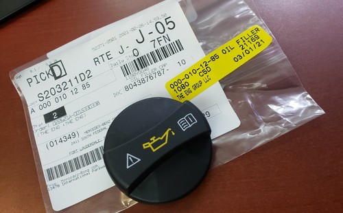 Mercedes-BENZ (1968+) Engine Oil Filler Cap NEW GENUINE A000-010-1285 ...