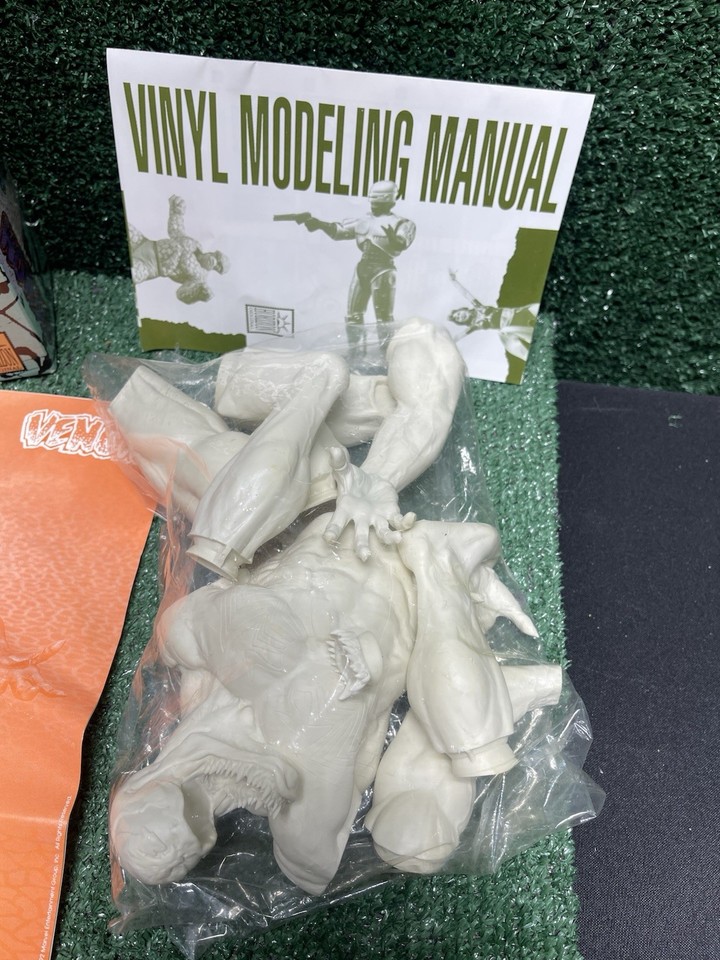 HORIZON 1992 MARVEL VENOM VINYL MODEL KIT 1/6 SCALE UNBUILT VENOM NEW ...