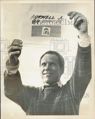 1980 Press Photo Michael Bolin with George Orwell for President 1984 ...