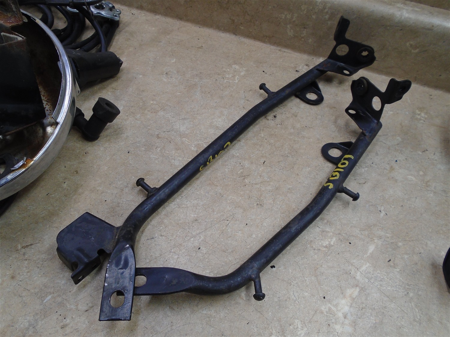 Suzuki 500 GS GS500 Used Frame Rails1993 SB107 | eBay