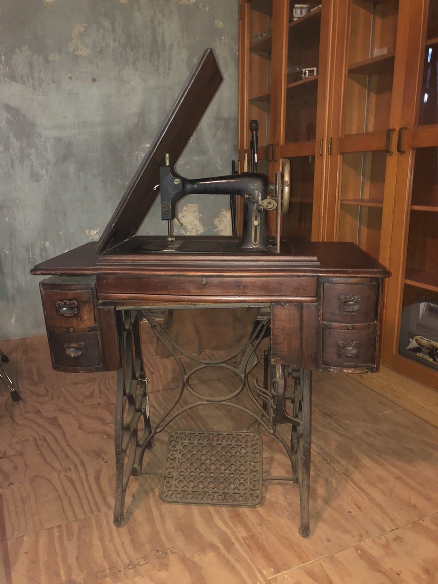 French Antique Sewing Machines New Home Antique Treadle Sewing Machine