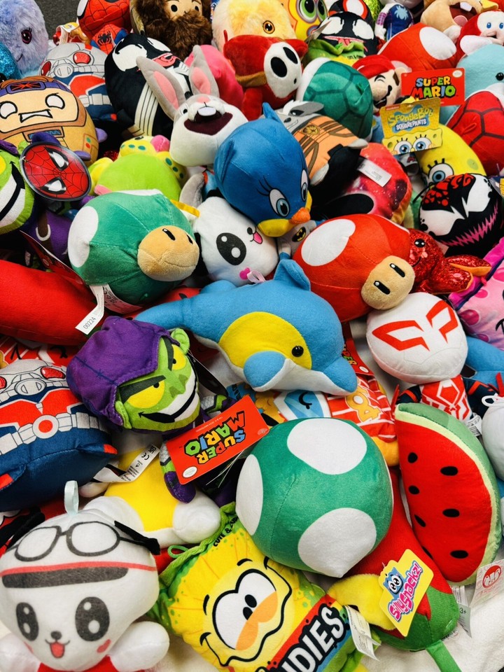 Crane Claw Machine Animal Plush Filler Mix 110 Pieces (40% Licensed ...