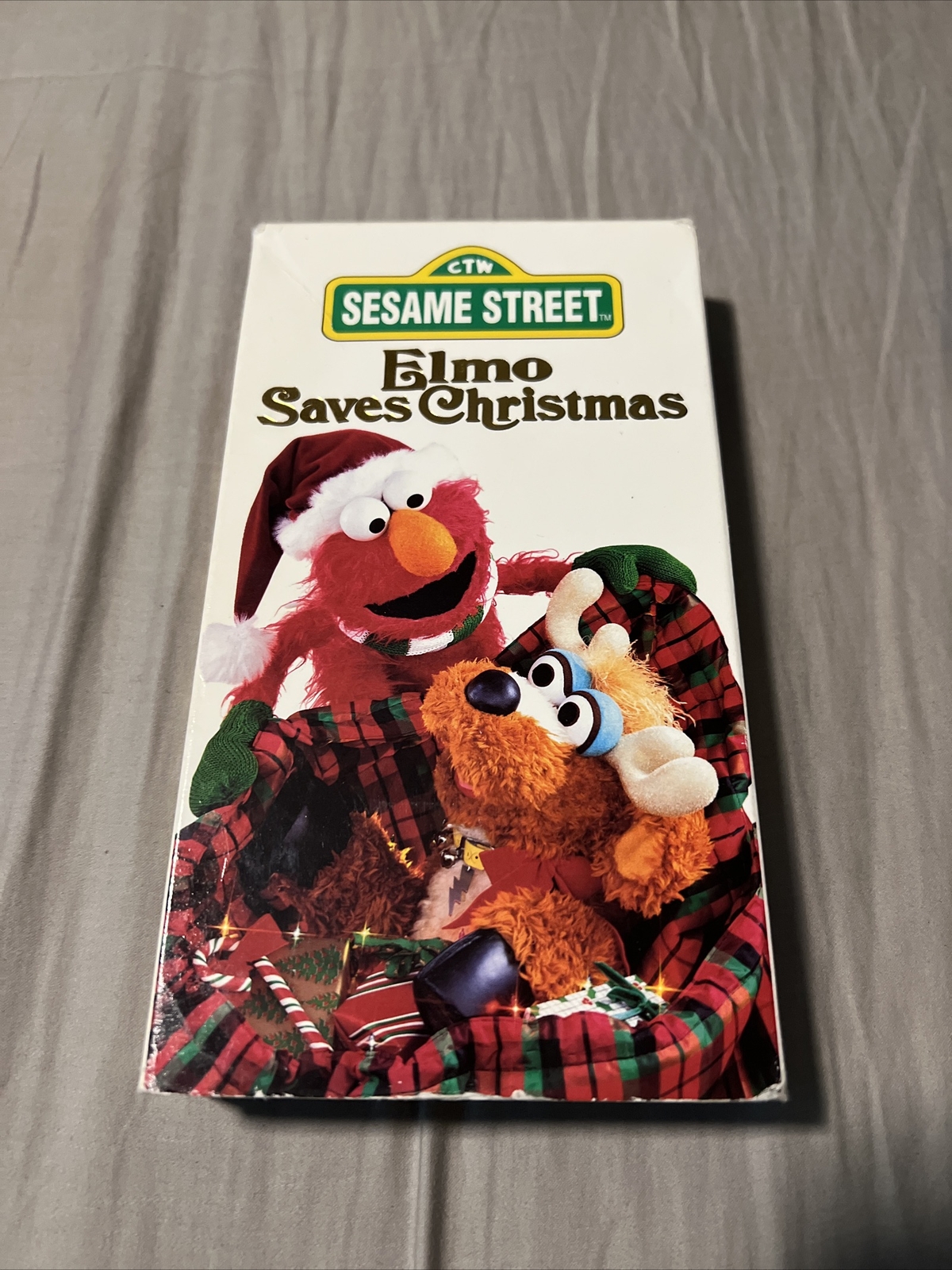 CTW Sesame Street - Elmo Saves Christmas | Grelly USA
