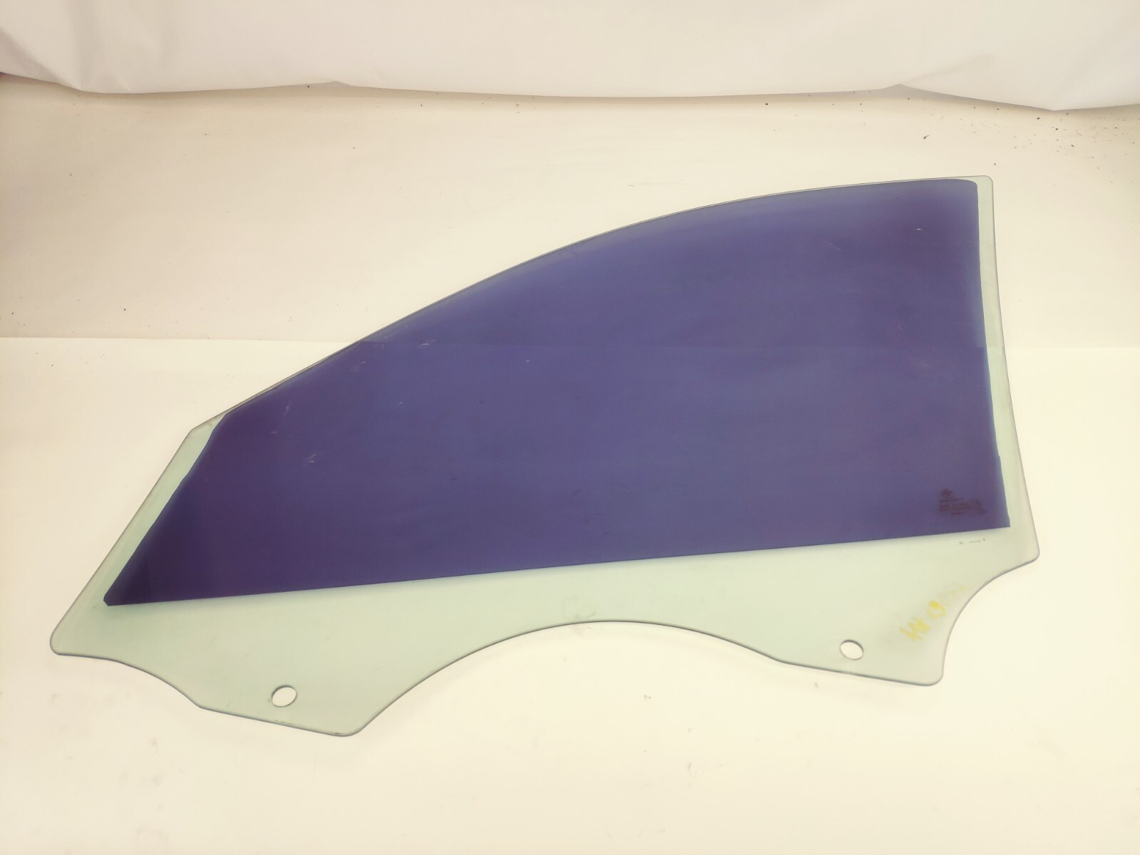 BMW E90 328 Front Right Passenger Side Door Window Glass 43R-001582 ...