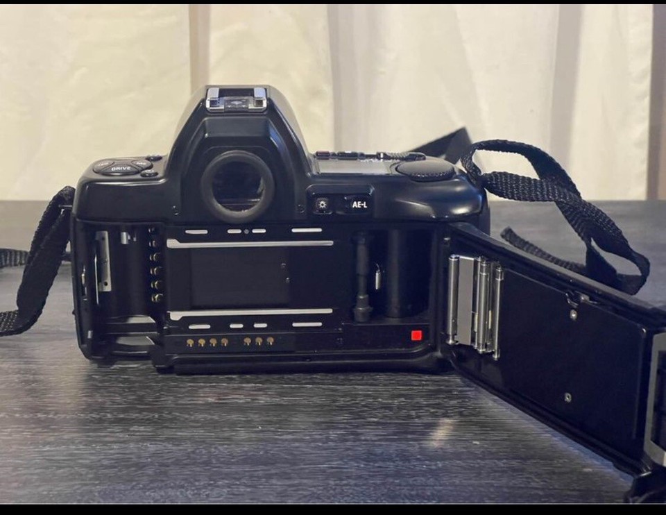 Nikon N8008s 35mm SLR Film Camera Body Only 18208017652| eBay