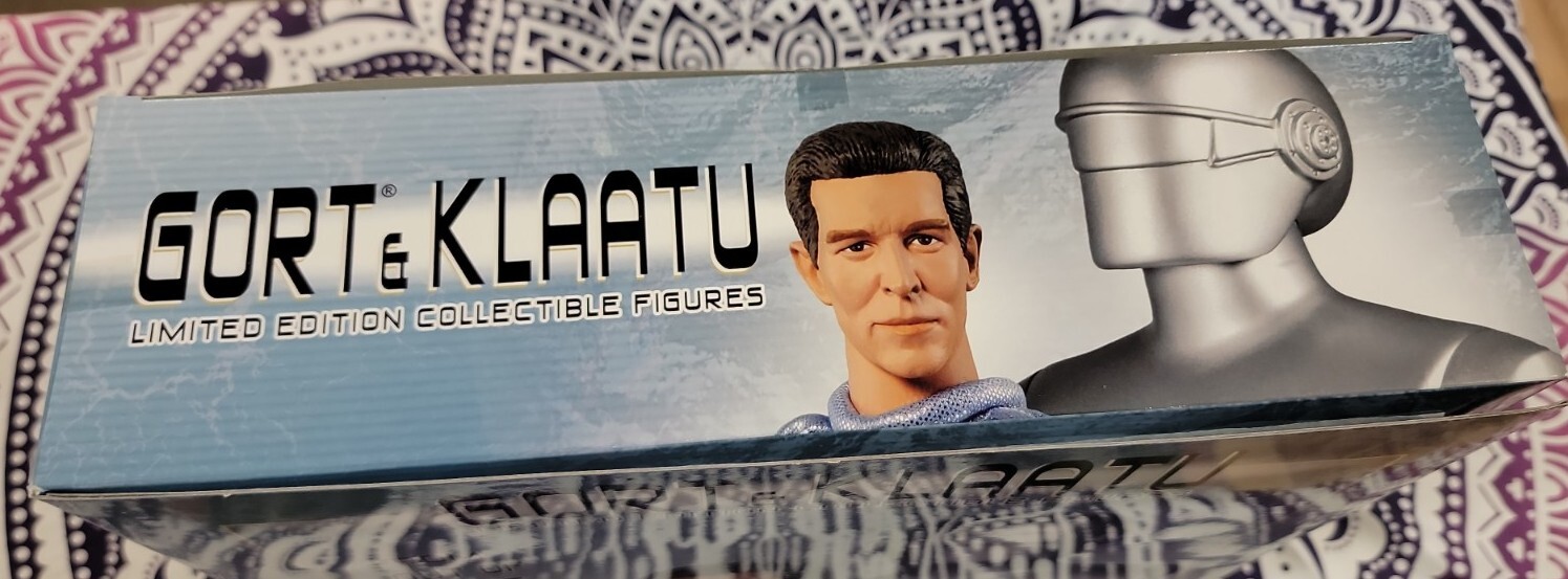 Movie - The Day The Earth Stood Still - Gort & Klaatu (Limited Edition ...