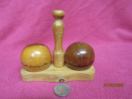 Vintage Wood Great Smoky Mts Ball Salt and Pepper Shakers Carrier 80 | eBay
