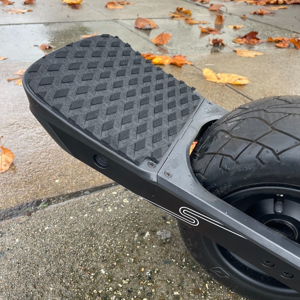 Onewheel Pint S Traction Pad Set - Black (Flared Foot Pad Compatible ...