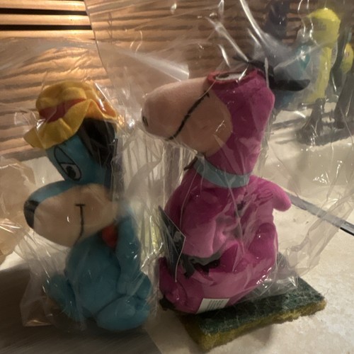 Warner Bros. Huckleberry Hound & Snagglepuss Blue Pink Plush Toys Hanna ...
