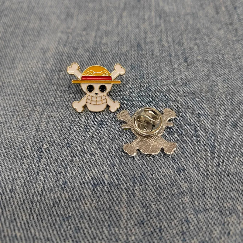 One Piece Cartoon Brooch Halloween Skeleton Anime Action Figures Luffy ...