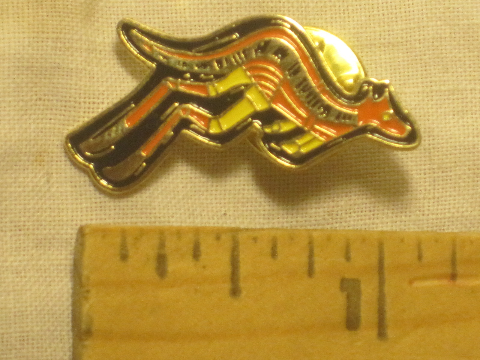 8 x kangaroos pin lot kangaroo pin metal enamel Australian brooch ...