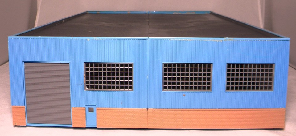 HO Scale Walthers Cornerstone 933-2917 Lakeville Warehouse Built-UP | eBay