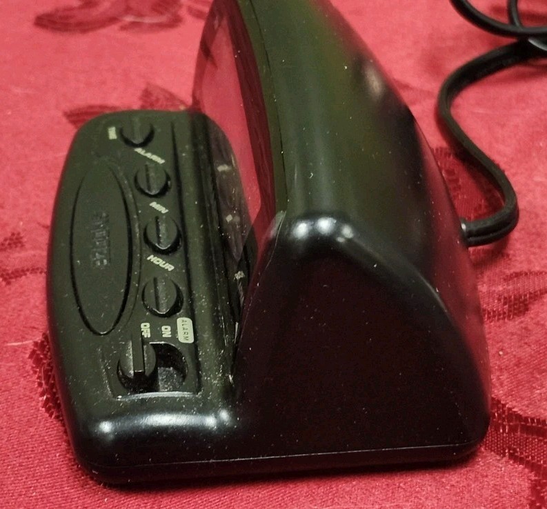 Sharp Digital LED Alarm Clock SPC026 W/ Snooze & Battery Backup Black ...