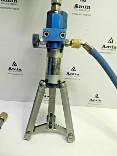 3D Instruments Inc. 25544-22B51 Pressure calibrator with hand held test ...