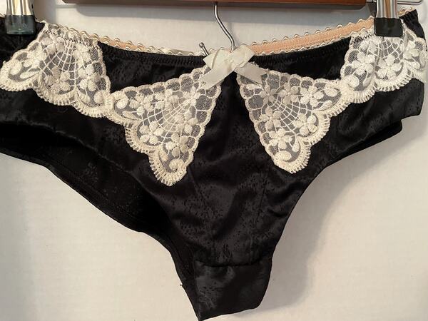 Vtg Pleasure State White Label Black/Ivory Polyester … - Gem