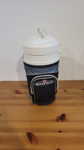 Igloo water jug cooler MaxCold cover 1/2 gallon With Storage Pouch | eBay