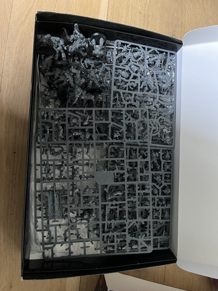 Warhammer 40k Dark Imperium Box Set And All Paints Needed To Paint (22 ...