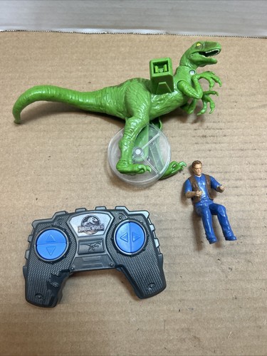 Jurassic World Jeep Wrangler Raptor Attack RC Raptor Owen Figure And ...