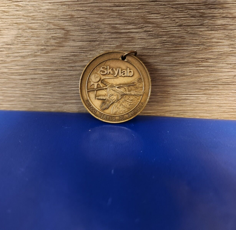 VINTAGE 1973 NASA SKYLAB I MEDALLION RARE Conrad Kerwin Weitz | eBay