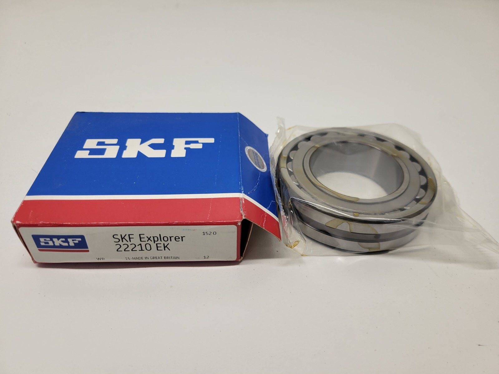 NEW IN BOX! GENUINE SKF SPHERICAL ROLLER BEARING 22210-EK | eBay