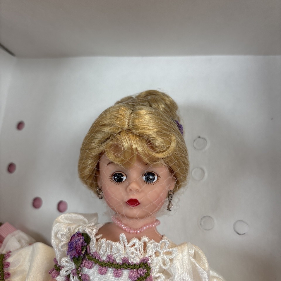 Madame Alexander French White Godey 33560 COA 10” Box, Tags ...