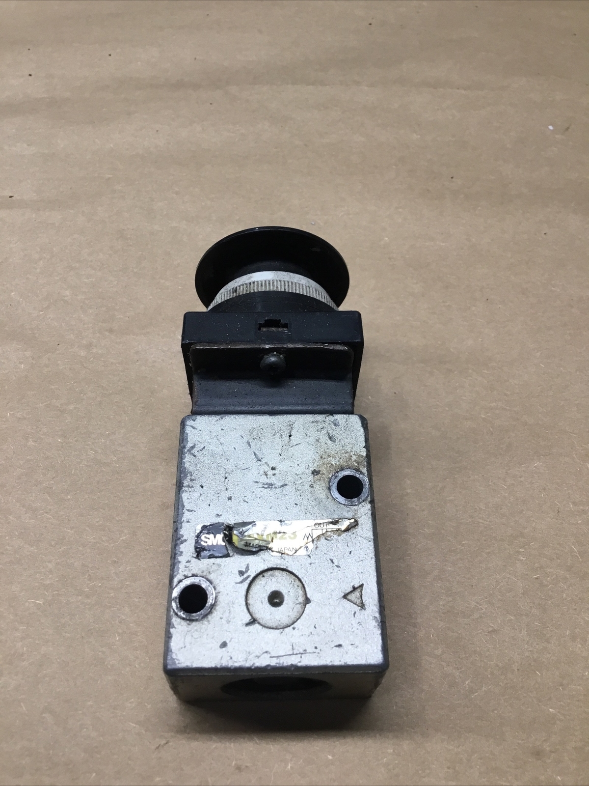 4x SMC NVM23 2-port Manual Pneumatic Mechanical Valve Assembly for sale ...