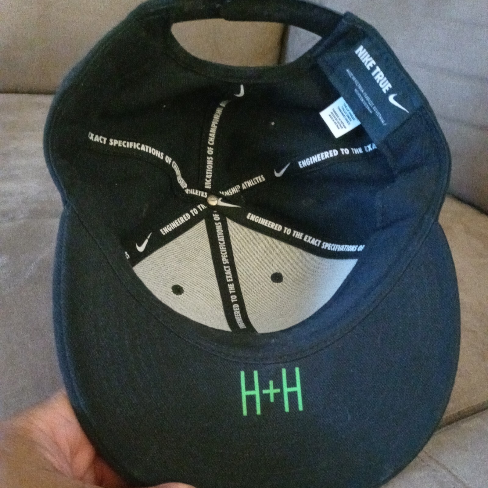 Nike Kyrie Irving Snapback Hat One Size Fits All (H+… - Gem