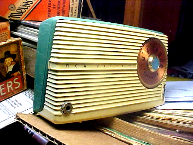 ANTIQUE TRANSISTOR RADIO RCA 1956 TEAL 8-BT-7LE WITH LEATHER CASE | eBay