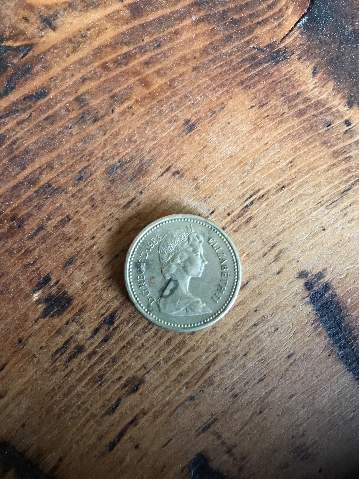 1983 One 1 Pound Coin Queen Elizabeth II Royal Arms DECUS ET TUTAMEN ...