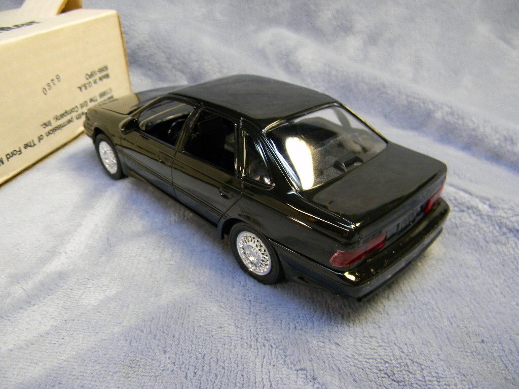 ERTL AMT 6066PO 1989 Ford Taurus SHO Black 1/25 Promo Model Car for ...