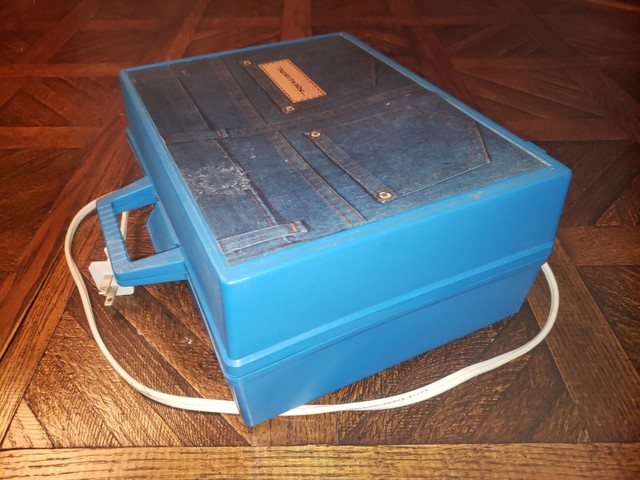 Vtg Realistic Radio Shack 13-1115A Suitcase Record Player Turntable ...