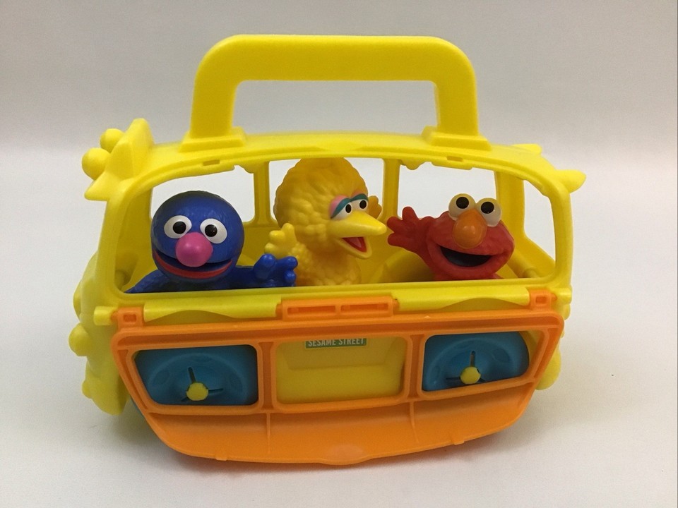 Sesame Street On The Go Yellow Orange School Bus Figures Grover Elmo ...