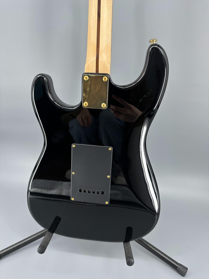 Custom St Gloss Black Electric Guita Rosewood Fretboard Alder Body 6 ...
