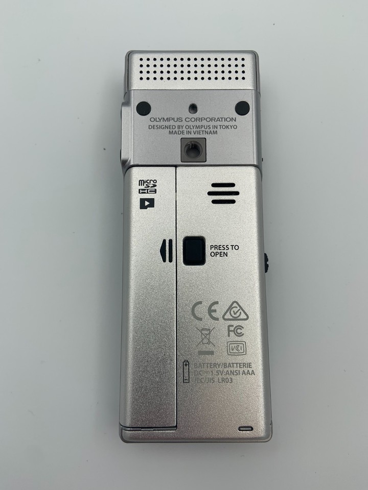 Olympus DM-770 Voice Recorder and ME34 Zoom Microphone Bundle | USB ...