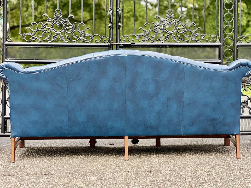 Vintage Camelback tufted Leather chesterfield sofa in blue | eBay