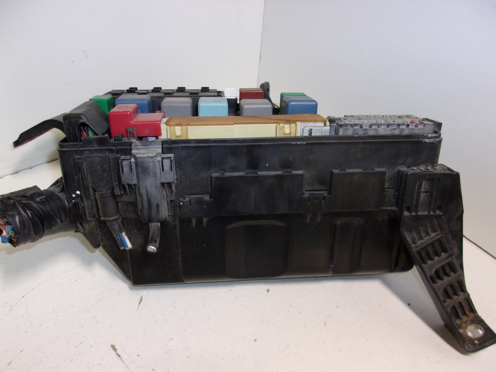 04-09 TOYOTA PRIUS UNDER HOOD FUSE BOX RELAY MODULE OEM M2 | eBay