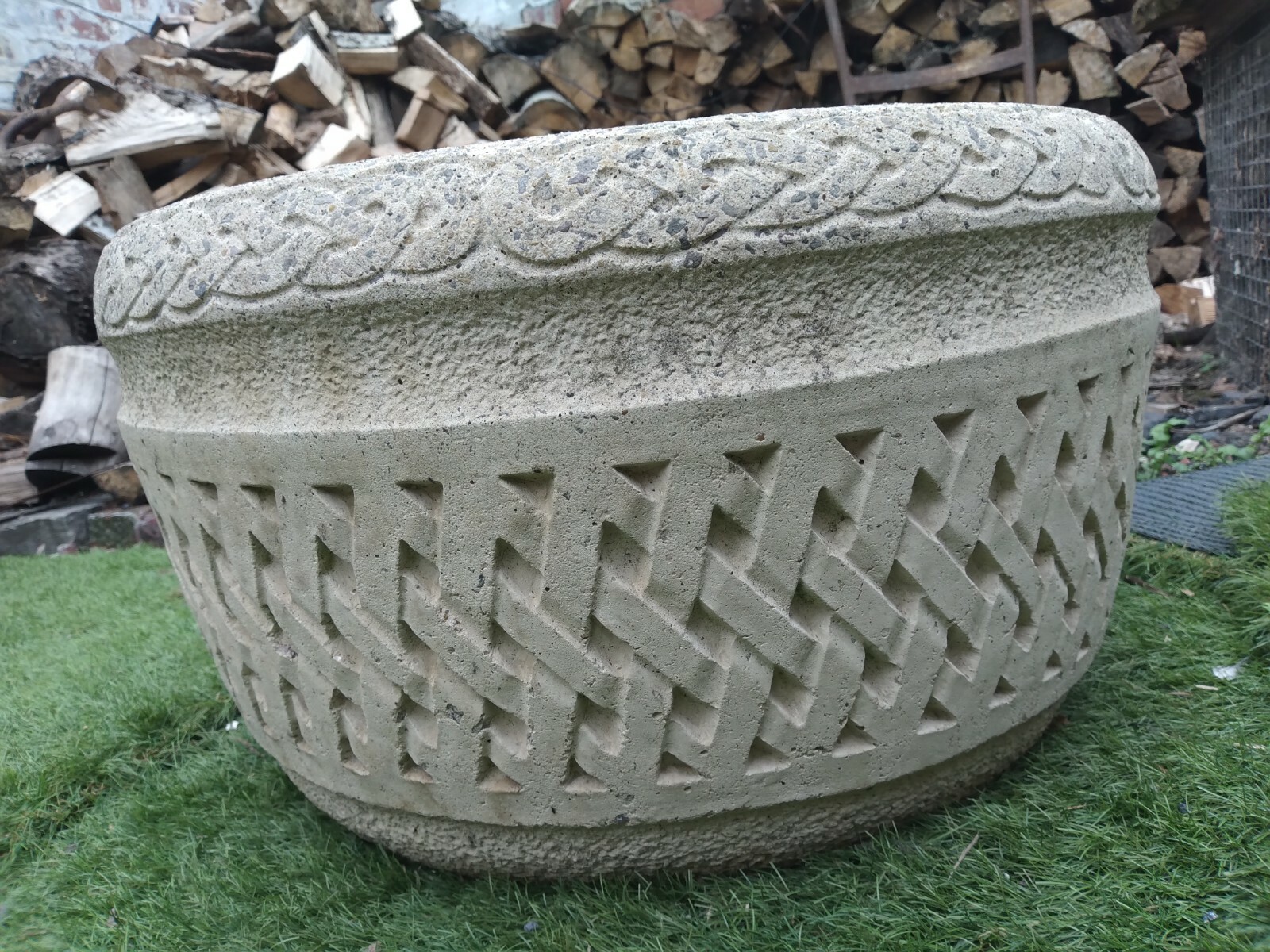 Large Cotswold stone planter | eBay UK