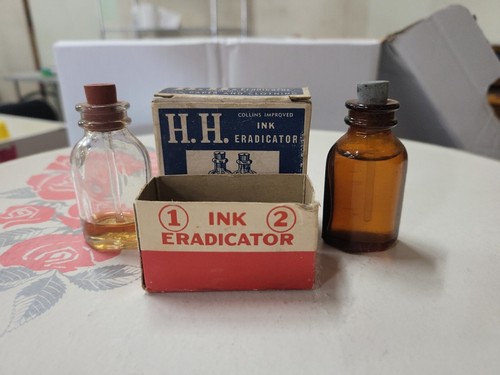 H. H..INK ERADICATOR TWO TOP BOTTLES WITH STOPPERS IN BOX 1920 ERA H4 ...