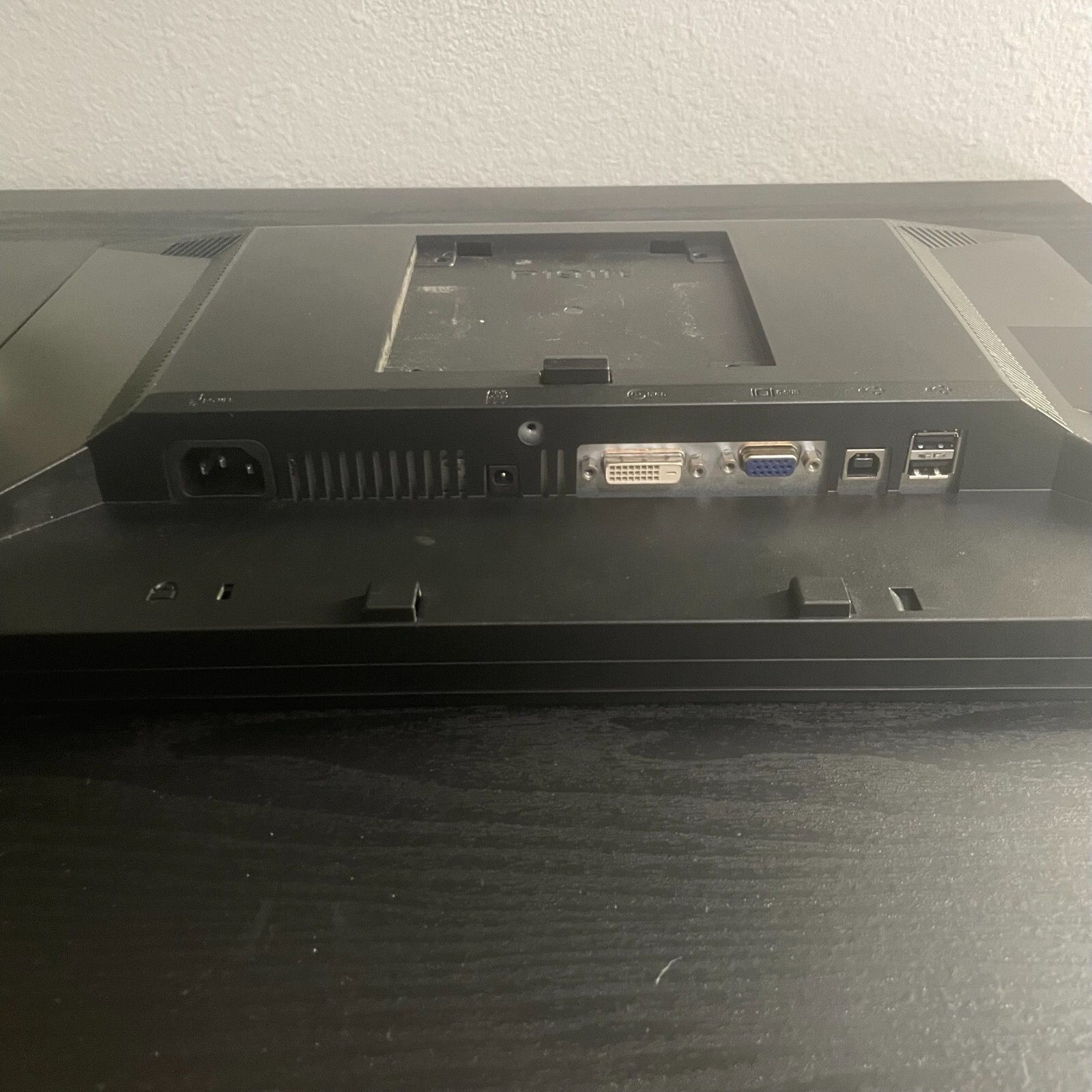 Dell Professional P1911t 19" Widescreen LCD Display Monitor | eBay