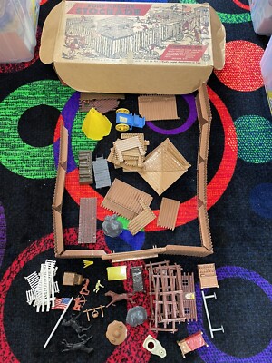 Vintage 50s Louis Marx Fort Apache Stockade Plastic Playset W/ Box Lots ...
