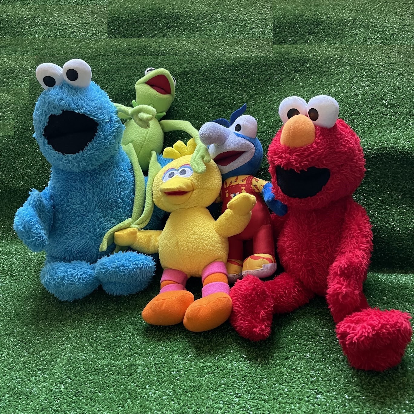 Sesame Street Classic Plush Elmo, Big Bird, Gonzo and Cookie Monster 5 ...