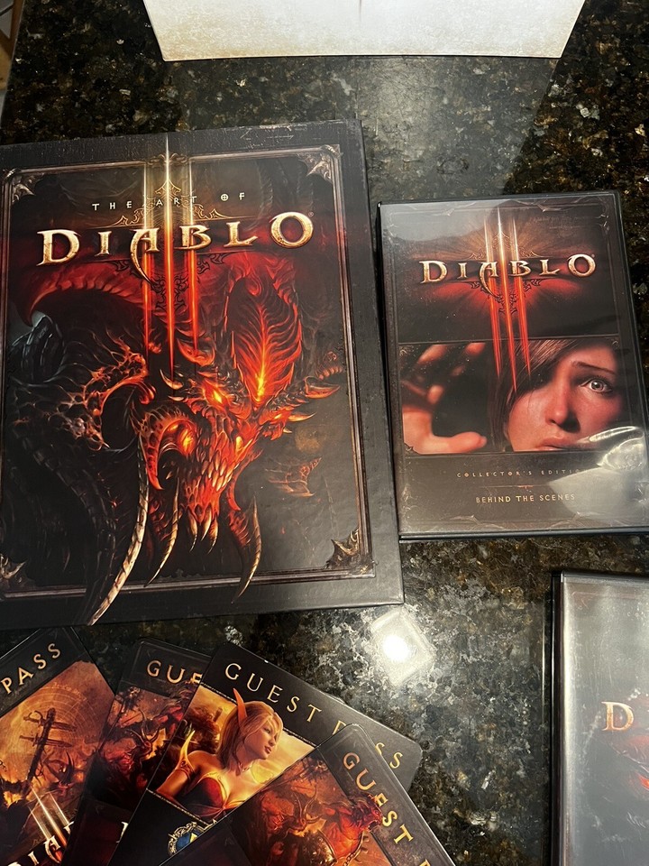 Diablo III (3) Collector's Edition Box Missing USB, Possibly Used Codes ...