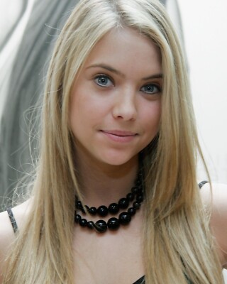 SEXY ASHLEY BENSON 8x10 PHOTO * | eBay